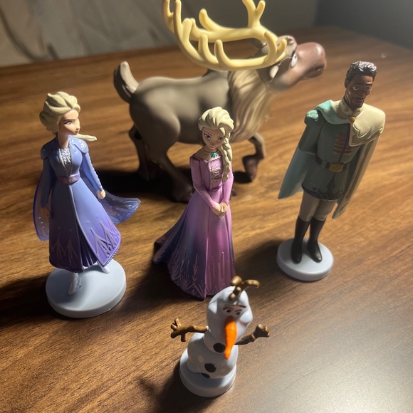 Disney | Toys | Disney Frozen Caketopper Figures Lot Of 5 | Poshmark
